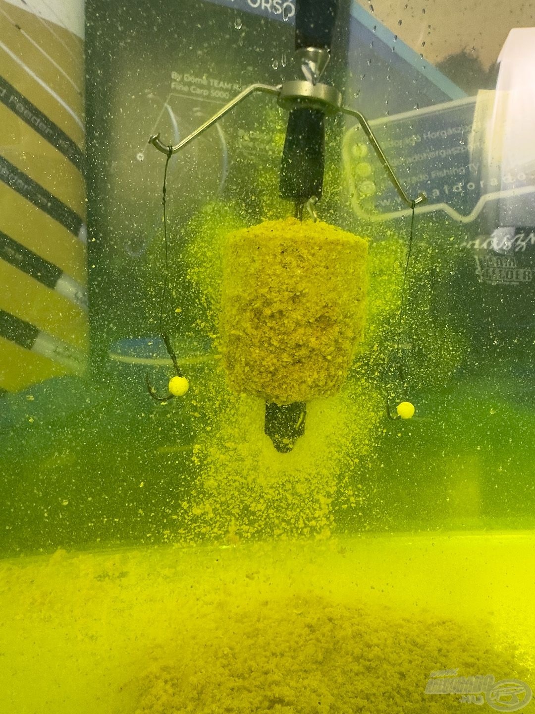 HALDORÁDÓ Busa tabletta Slow - Ananász + banán - Haldorádó horgász áruház